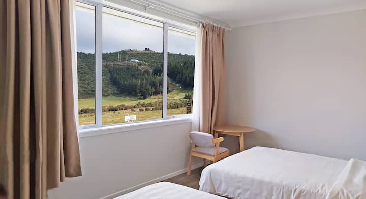 2 Dbl Beds Skyline View + Dinner, Awa Hotel - Rotorua