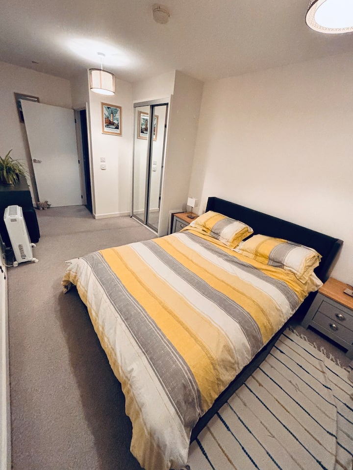 Modern Hounslow Flat Walk To Tube & Restaurants - Hounslow