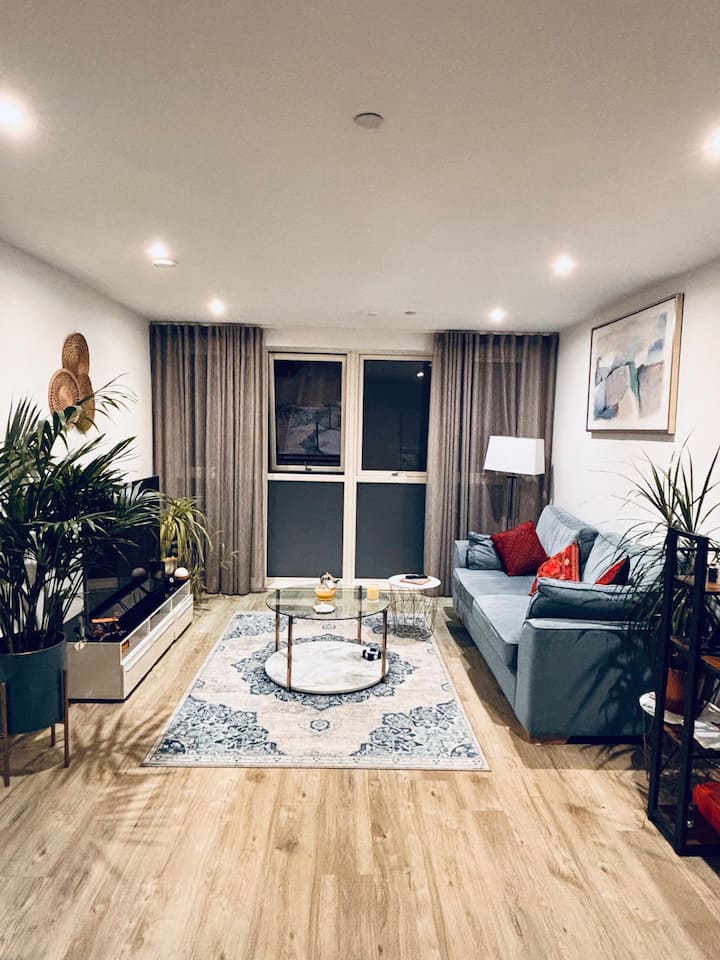 Modern Hounslow Flat Walk To Tube & Restaurants - Twickenham