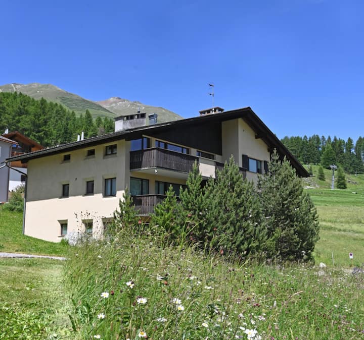 Zuoz - Attic - Chesa Brünella - Saint-Moritz