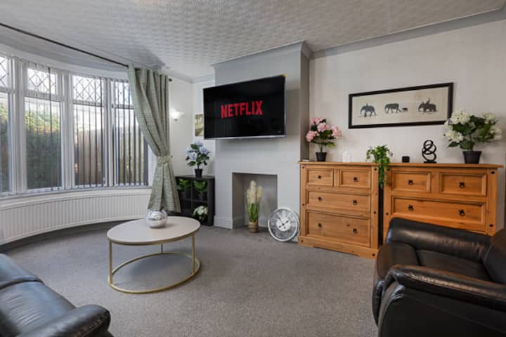 Modern 3br Contractors Stay| Free Parking & Wi-fi - Sheffield