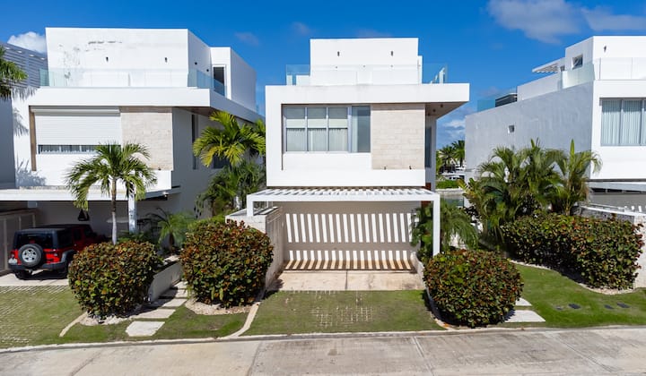 Luxury Water Front - Punta Cana