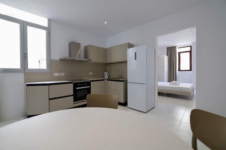 Brand New 3 Bed Apt - Malta