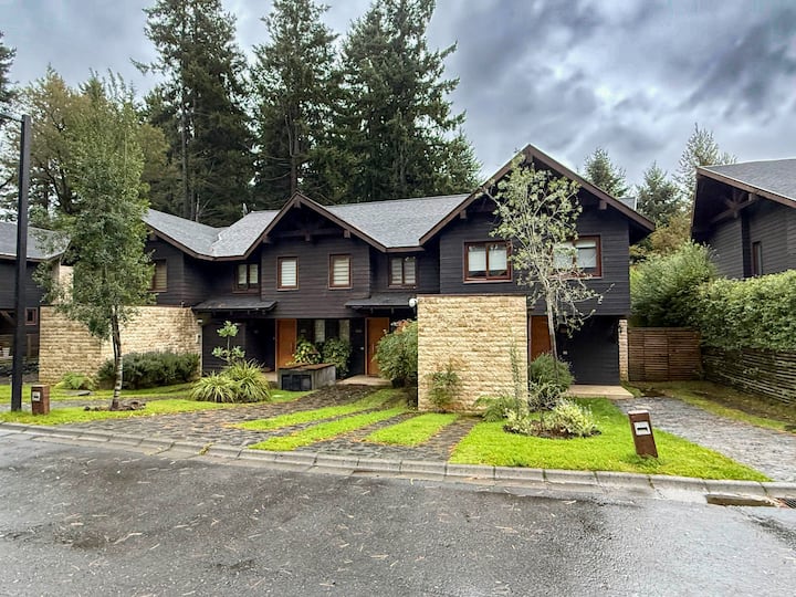 Espectacular Casa Con Acceso Directo Al Lago - Chile