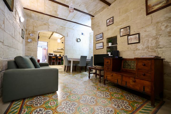 Valletta 2 Bed House - Valletta