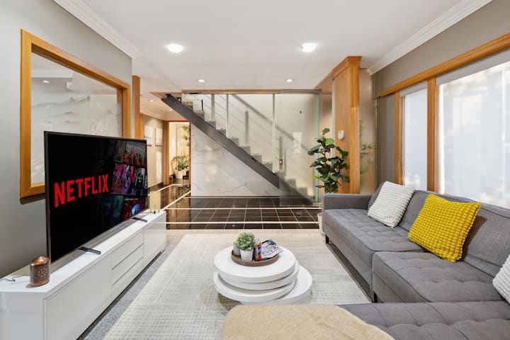Spacious 2br/2ba Home | Ocean View Hot Tub Bbq - 노스밴쿠버