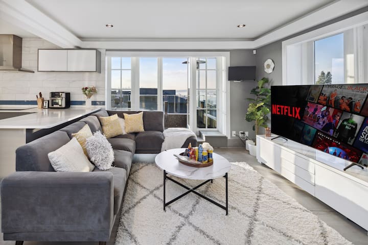Luxe 3br/3ba House | Ocean View Hot Tub Bbq - Burnaby