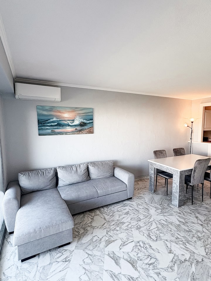 Appartement Avec Terrasse - Piscine, Belles Terres - Nice