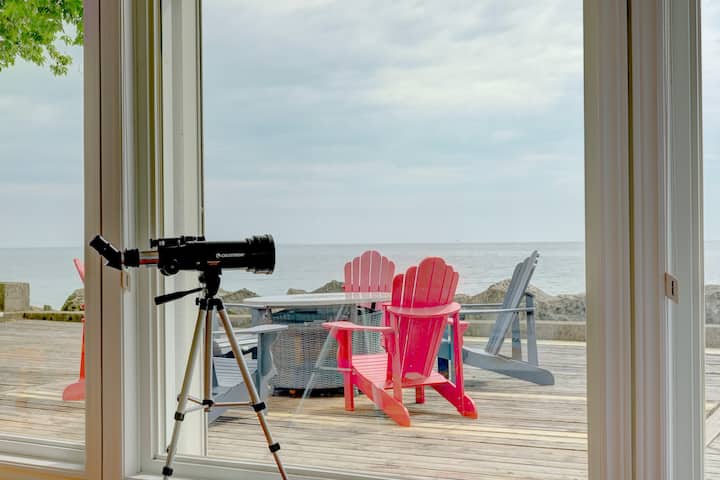 On The Rocks Lake House, Point Pelee, Leamington - Leamington