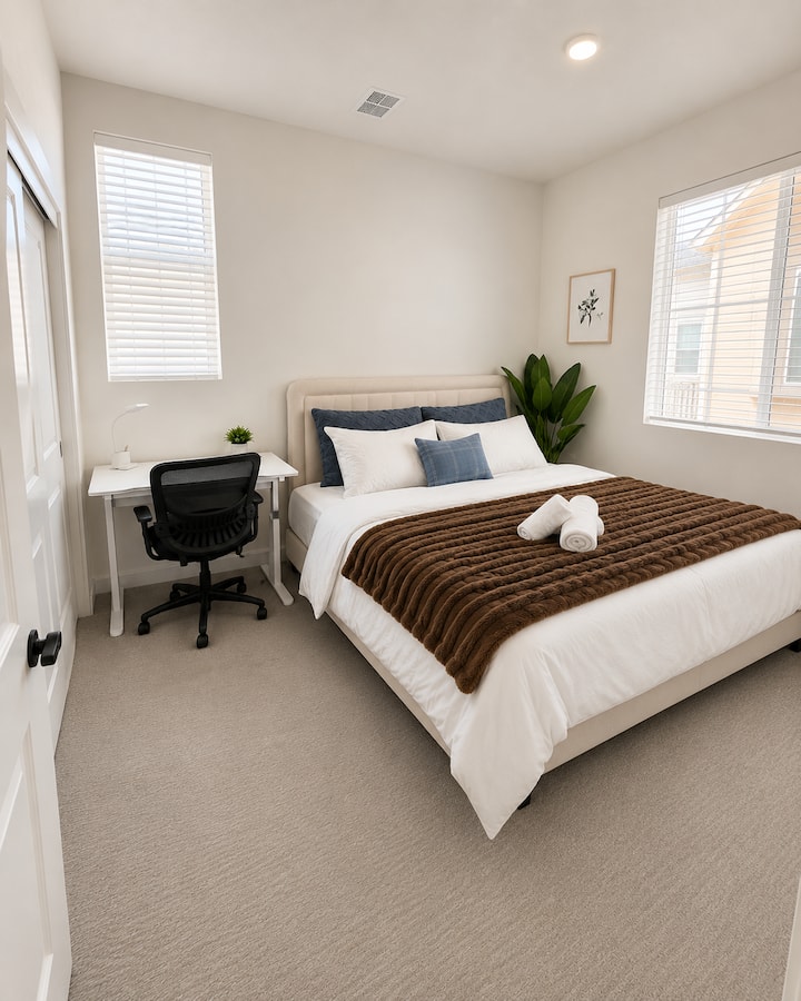 Private Suite Near Ontario Airport & Kaiser - Ontario, CA