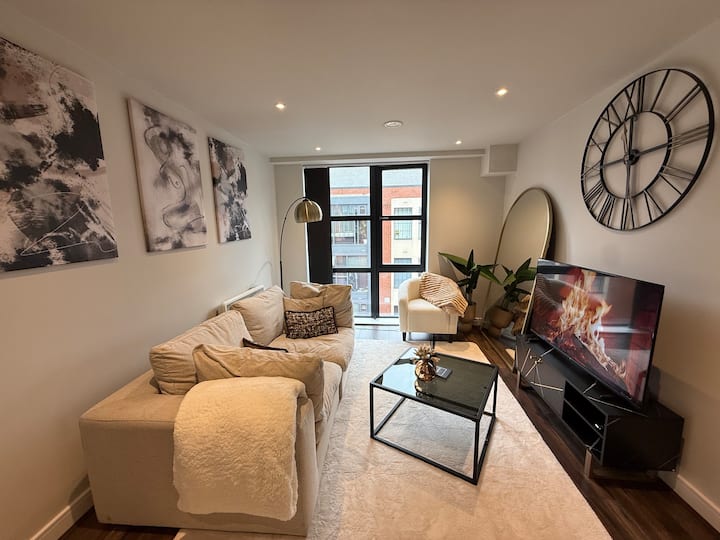 Luxury 2-bed Apartment | Gym | Jewellery Quarter - Birmingham