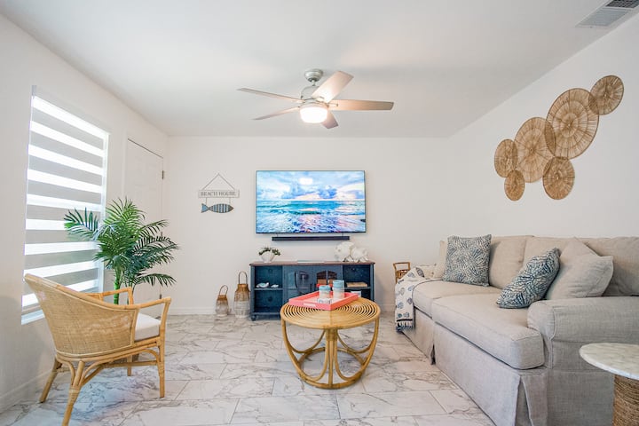 Casita Coco | New | Modern & Bright | Near Dt - Naples, FL