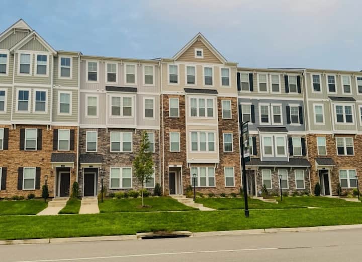 3 Month Minimum - New Townhouse In Glen Allen Va - Ashland, VA
