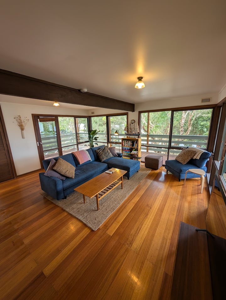 Pet Friendly Tree House Retreat By The Beach - Inverloch