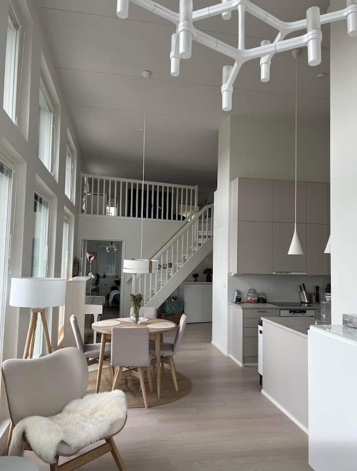 Valoisa, Hotellitasoinen Loft-tyyppinen Asunto - 에스푸