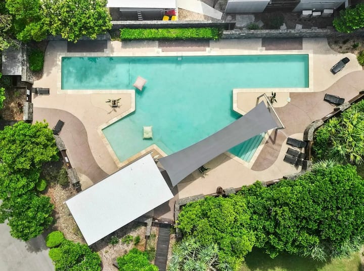 Amazing Beach Resort Accommodation In Twin Waters - Mudjimba