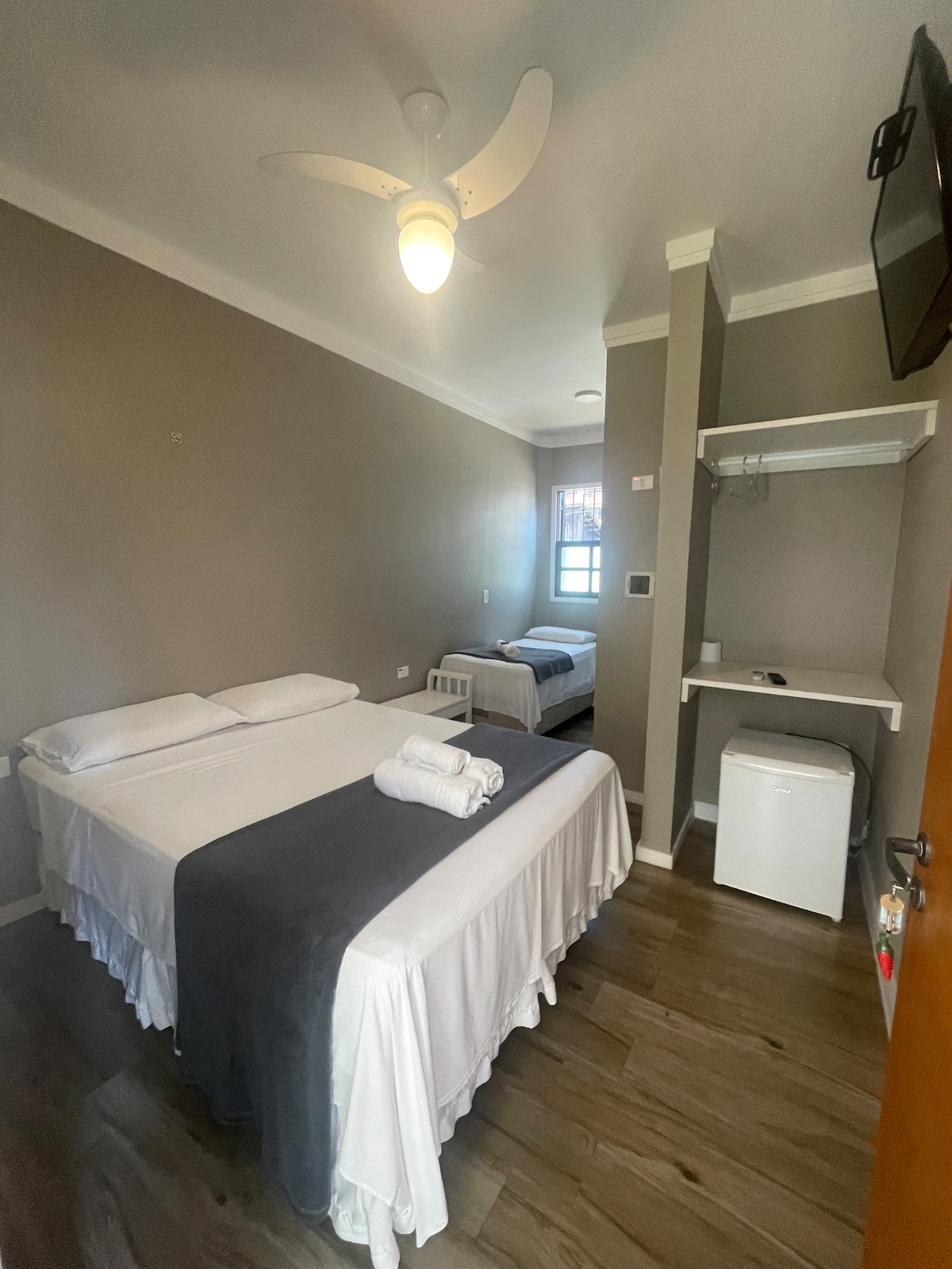 Triple Suite ChilliBrasil Itaguá with Breakfast - Bed and breakfasts ...