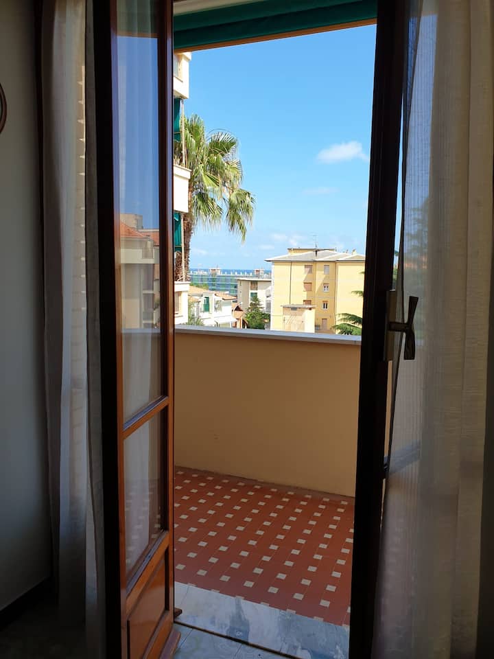 Ceriale Centro Ampio Appartamento 4 Posti Letto - Pietra Ligure