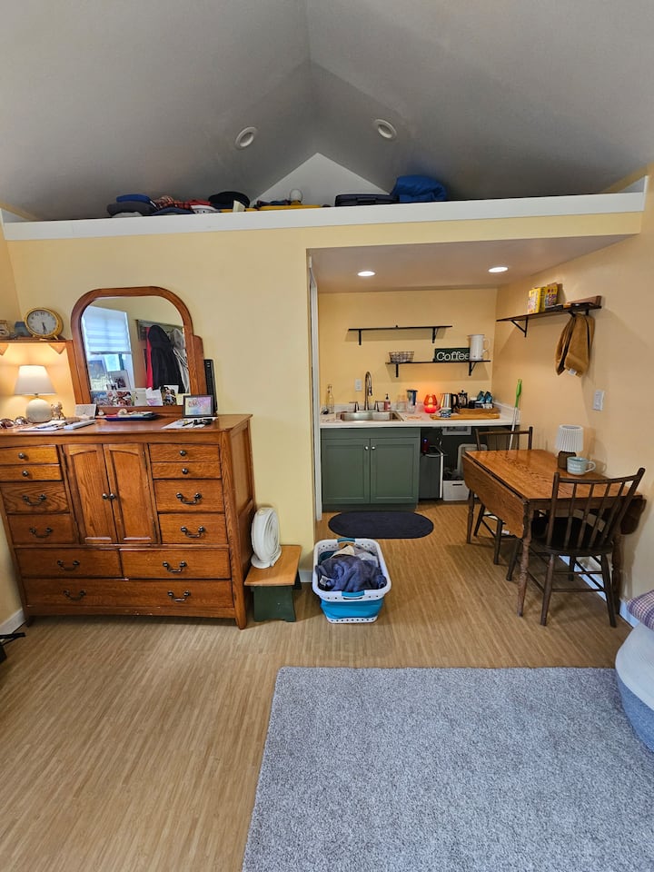 Kitty Cottage - Iowa City, IA