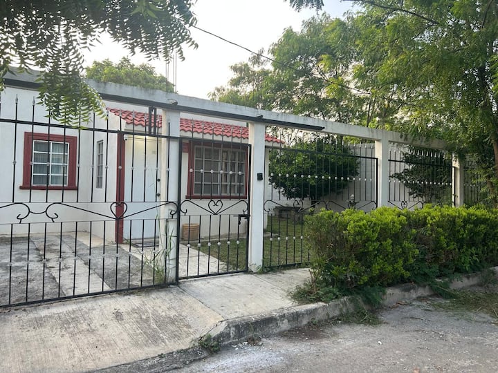 Casa Comoda
Excelente Ubicacion
Equipada - Ciudad Victoria