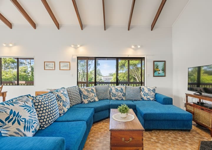 Ellen St Beach Bach | Mins Walk To Beach & Shops - Mangawhai