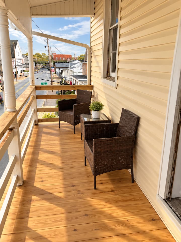 Towpath Loft -Bike Storage, Downtown Brunswick, Md - Harpers Ferry, WV