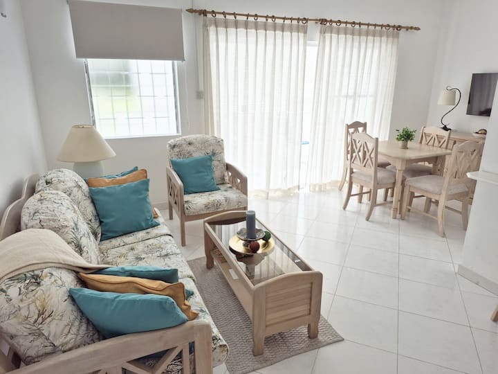 Newly-renovated 1 Bedroom Apartment In Holetown - Barbados