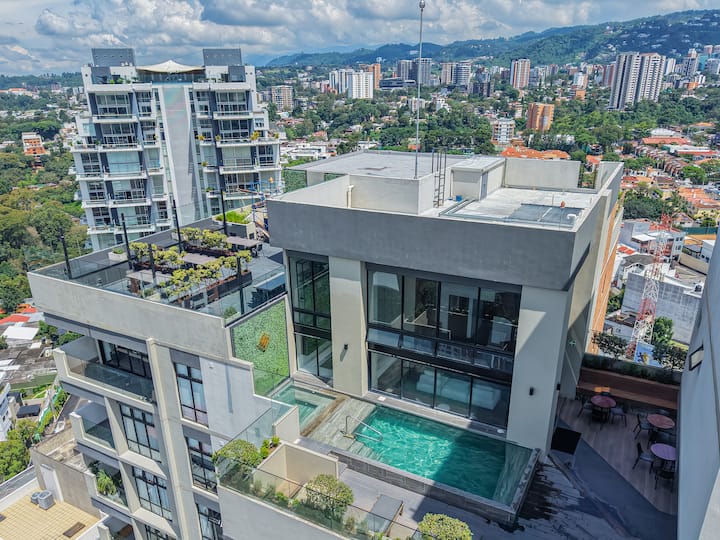 Apartamento Cielo Urbano + Jacuzzi + Piscina - Guatemala