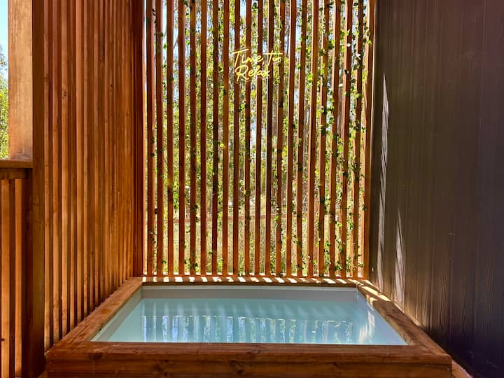 Hermosa Cabaña Con Tinaja Privada En Un Bosque - Chile