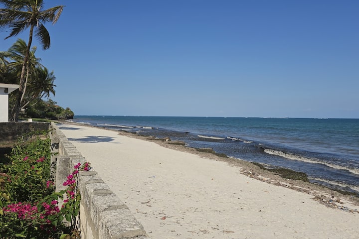 Aqua Villas Savanna Retreat - Mombasa