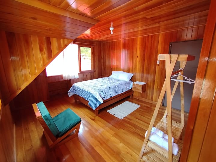 Dormitorio En Chalet Alpino - Villa Rica