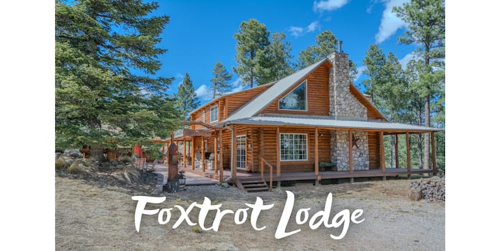 Foxtrot Lodge | Authentic Mtn Stay | On 7 Acres - Ruidoso, NM