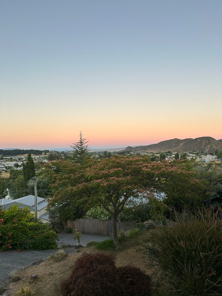 Spacious Holiday Home With Spectacular Views - Alexandra