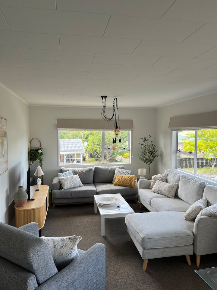 Village Retreat - Waikanae