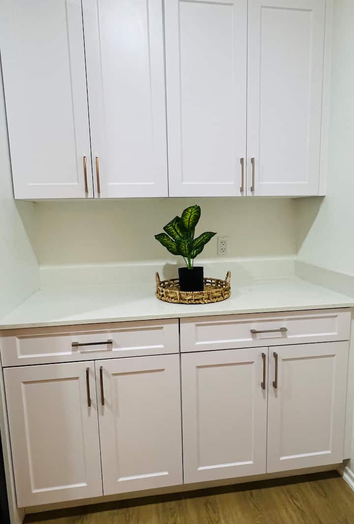 Modern/comfort Stay ~ New - Rancho Cucamonga, CA