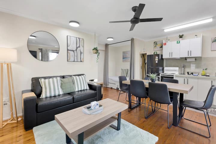 Beachside Haven With Starlink - Mackay