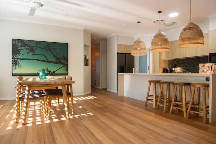 Tropical Family Retreat In Noosaville - Eumundi