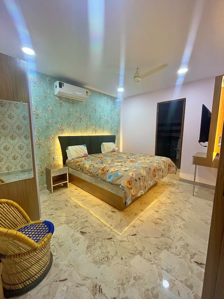 Orthoelite Bed Wifiandroidtv Climacontrol &Kitchen - Lucknow