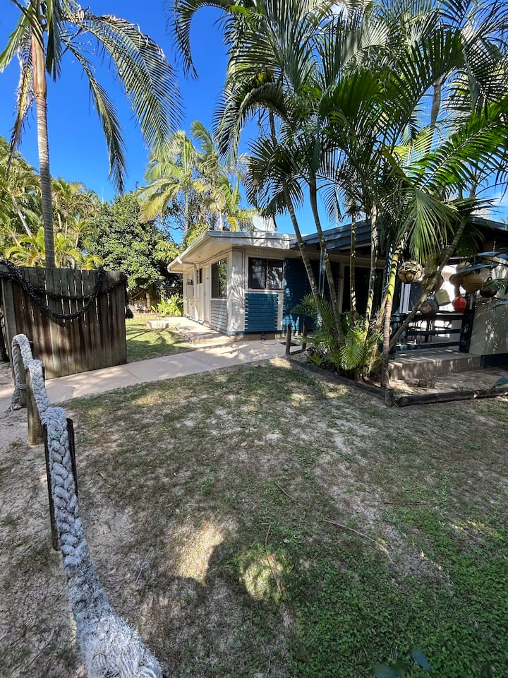 Castaways On Fraser - K'gari (Fraser Island) - Fraser Island