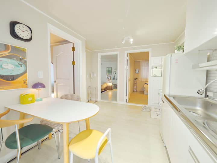 Hongdae | Hapjeong 3 Bedrooms Cozy Apartment - Seoul