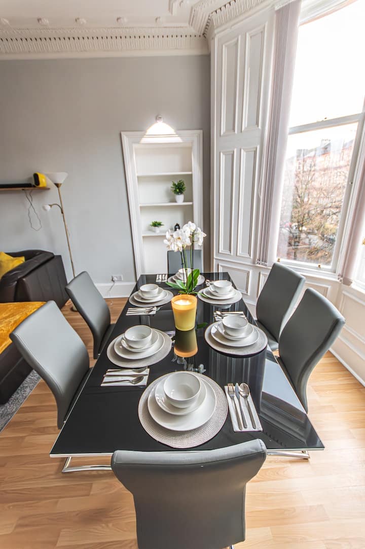 Cinema Room! | 3br | Black Friday Price | Glasgow - House for an Art Lover