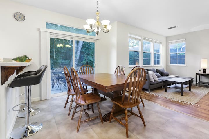 Last-minute Deal | 3br | Walk To Bart & Downtown - Danville, CA