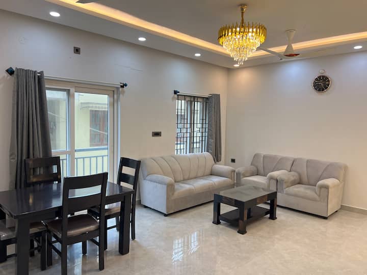 Stylish City Retreat
Modern Urban Escape - Bangalore