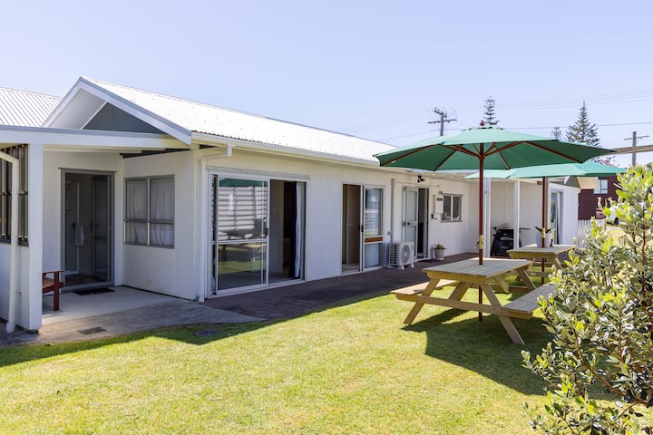 The Classic - Whangamata Beach - Whangamatā