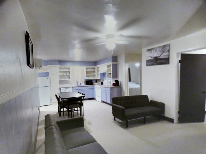 Ayo Tejas – Cozy 2br Close To Texas Tech, Sleeps 4 - Lubbock, TX