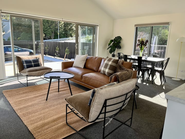 Modern Comfort Mountain Views - Walk To Queenstown - Queenstown