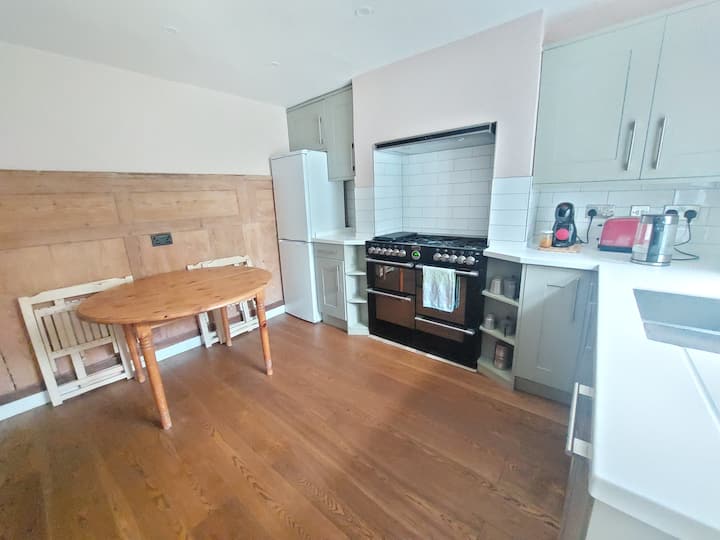 Cottage With Garden In Highgate (2 Bedrooms) - London