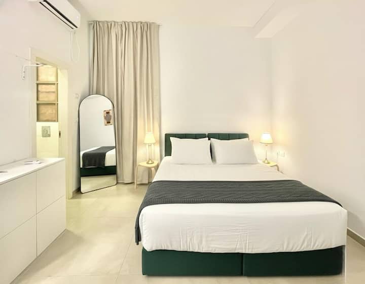 Nachlaot Gem - Bright, Central And Cozy - Jerusalem