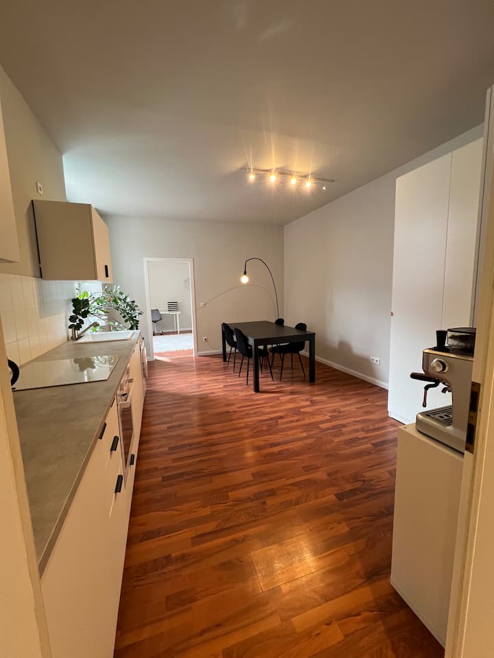 Berta 3 1/2 Zimmer Zentral Ruhige Allee Am Hbf - Düsseldorf