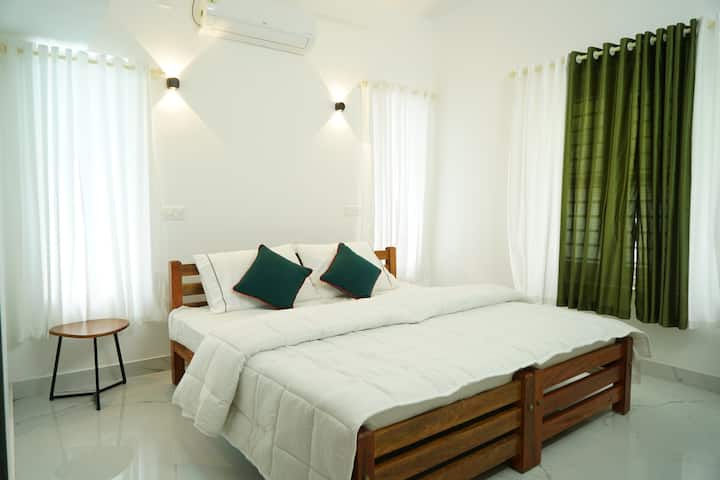Avaiaa Villa Serene 2bhk/4bhk Stay Varkala - Varkala